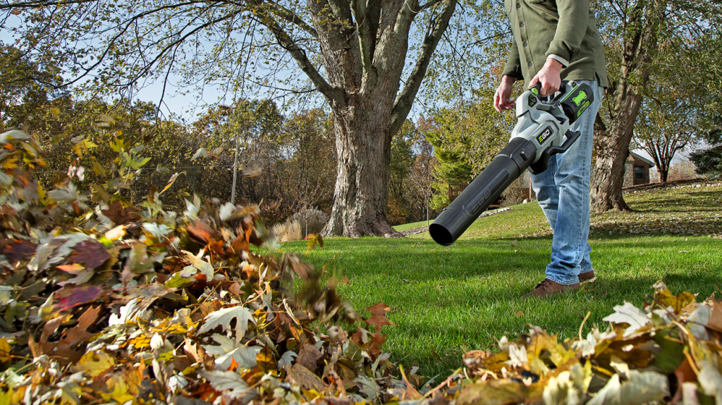 Top 3 GreenWorks Leaf Blowers with Advance Features | Leaf Blowers Review